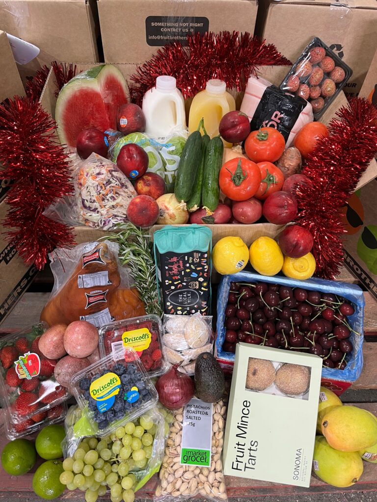 Christmas Family Box - FRUIT BROTHERS