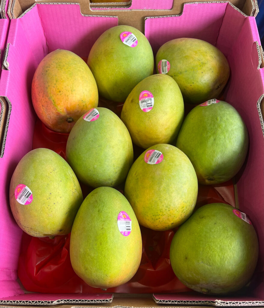 Mango - TRAY (7KG) R2E2 - FRUIT BROTHERS